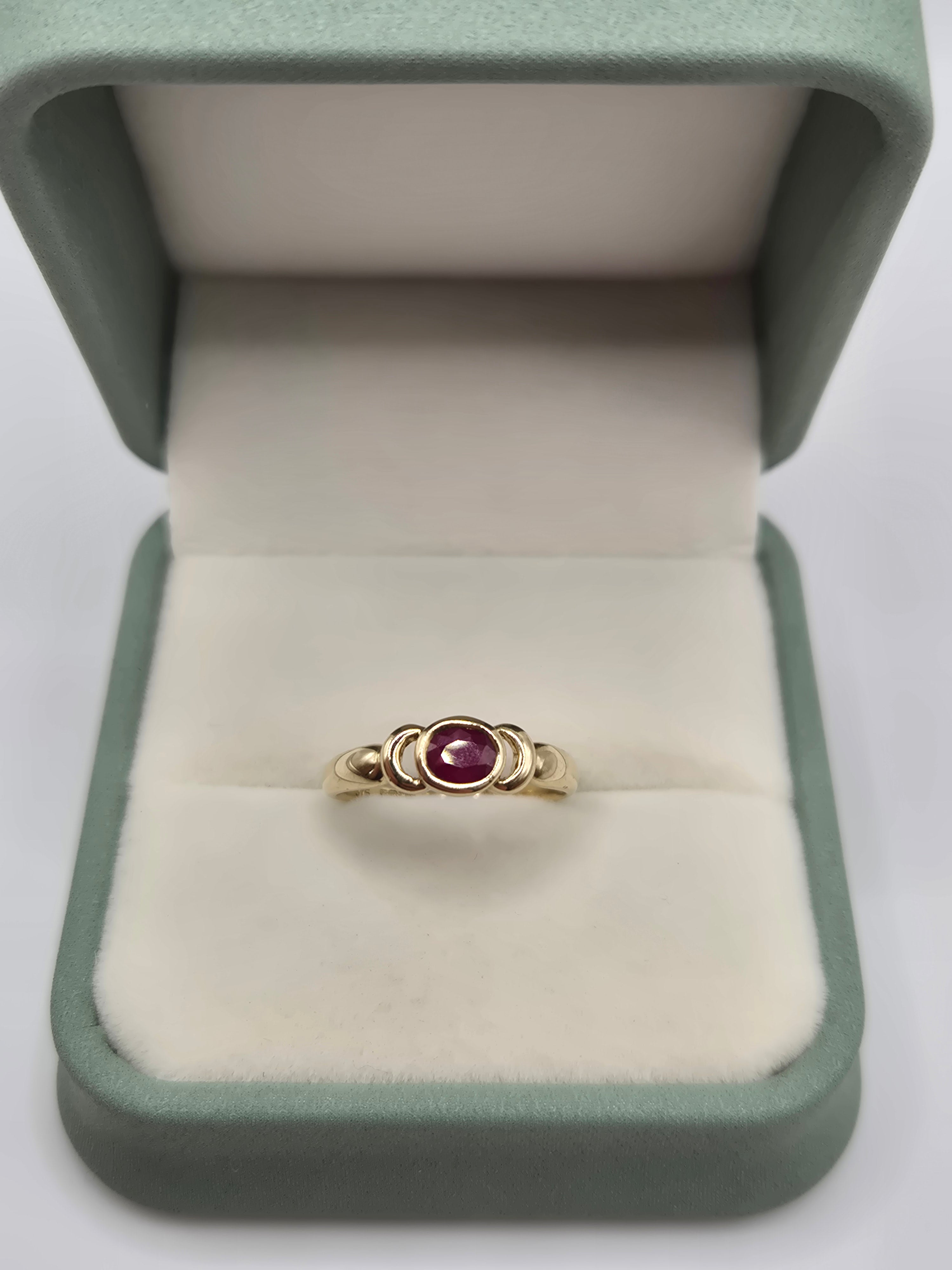 9ct gold ruby ring – GrangeJewellers